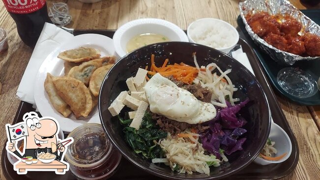 Menu at Paik's Noodle restaurant, Austin