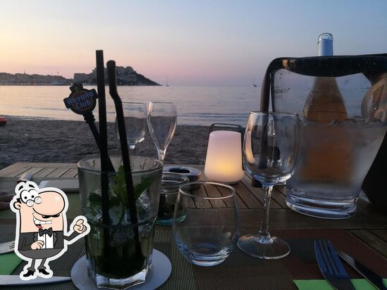 Menu au La Licorne Calvi restaurant, Calvi, Plage de