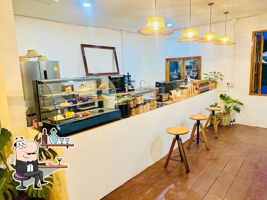 Menu at PLOY CAFE’ coffee & bakery, Khaem Son