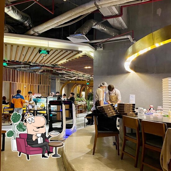 Pizza 4P's Le Dai Hanh - The Emporium Building restaurant, Ho Chi Minh ...