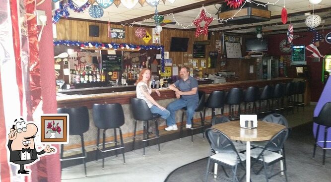BUMP'S GRILL TAVERN, HOME OF THE LIARS CLUB, 1902 S 12th St in ...