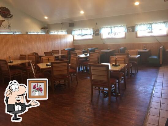 Menu at Halftime Restaurant Pizza and Cocktails, Ottawa
