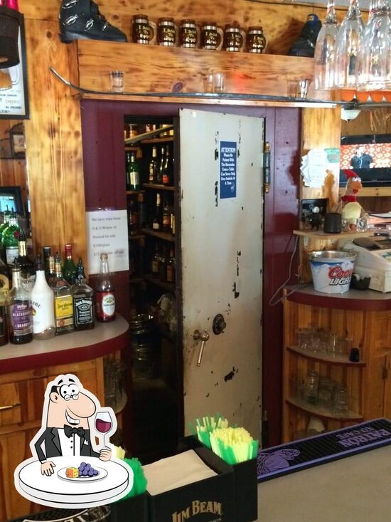 Safehouse Bar & Grill in USA - Restaurant menu and reviews
