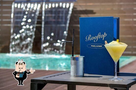 Menu at Rooftop Bar & Pool, Lisbon