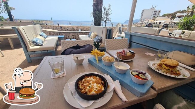 BALUS BAR GRILL LOUNGE in Cala Ratjada - Restaurant menu and reviews