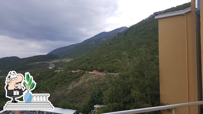 Dajti Park Resort pub & Bar, Albanien - Restaurantbewertungen