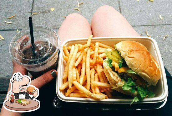 Chicago Burger Company, 301 E North Water St in Chicago - Restaurant ...