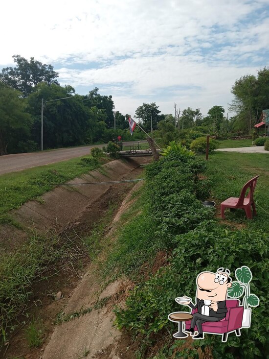 ตะวันลาบ 2 แผ่นดิน, Maklua Kao - Restaurant menu, prices and reviews