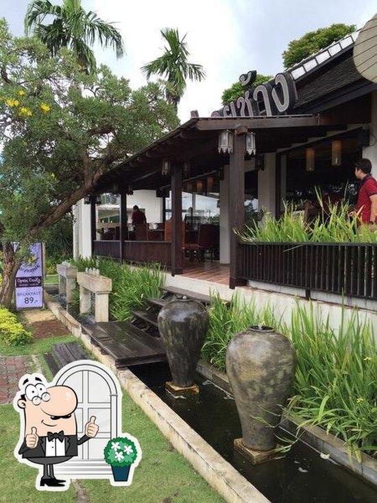 Menu at Doi Chaang Coffee cafe, Chiang Mai, PWHV+JC6