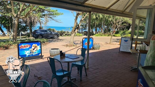 ZanDers Beach Cafe, Port Douglas - Restaurant menu, prices and reviews