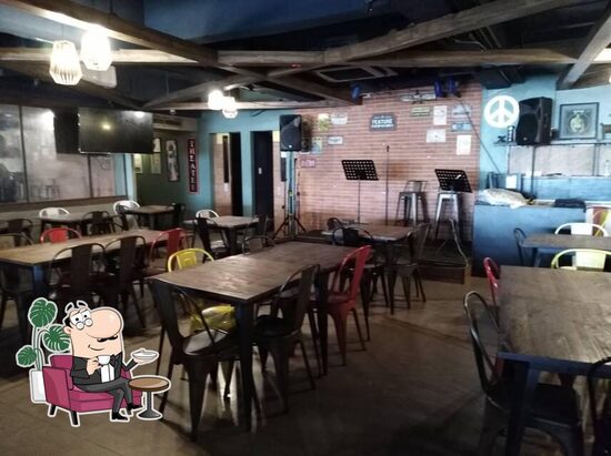 Menu at Throwback Bar and Grill, Caloocan
