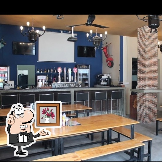 Al Mac's Diner, Fall River - Restaurant menu, prices and reviews