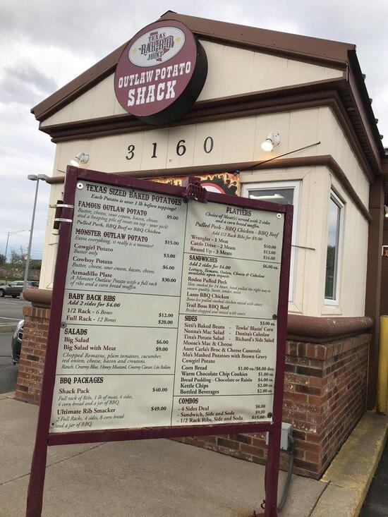 Menu at Outlaw Potato Shack pub & bar, Rochester