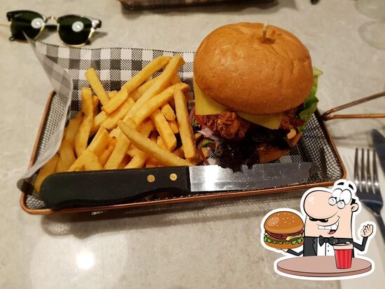 Dog and Parrot Tavern in Robina - Restaurant menu and reviews