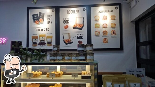 Mr.Cream Puff, Batam - Restaurant reviews