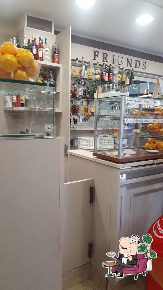 Friends, Milano - Menu del ristorante, prezzi e recensioni