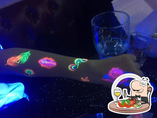 Red Lip pub & bar, Hong Kong - Restaurant reviews