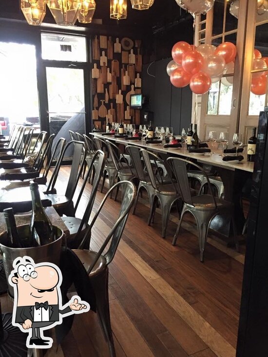 Ruggles Black, 2245 W Alabama St in Houston - Restaurant menu and reviews