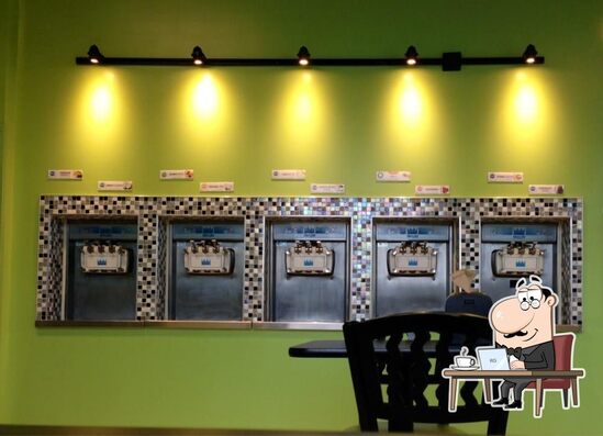 Sweet Bliss in Stanwood - Restaurant menu and reviews