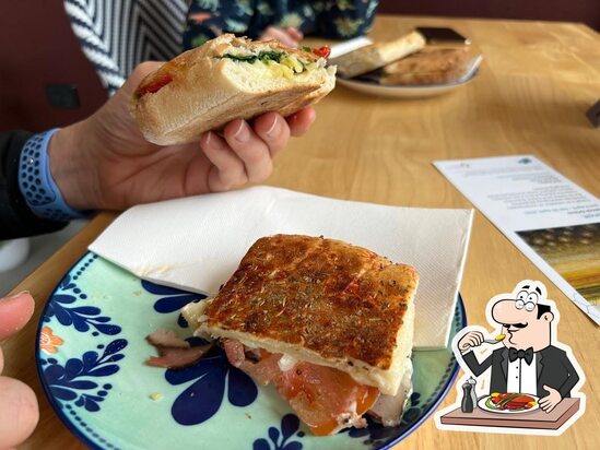 Queen Bea Cafe in Ulverstone - Restaurant reviews