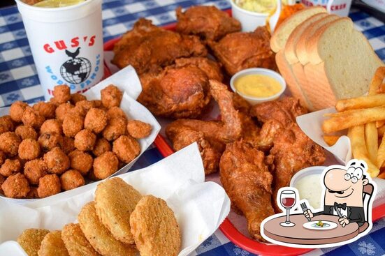 Restaurante Gus's World Famous Fried Chicken, Houston, Kirby Dr ...