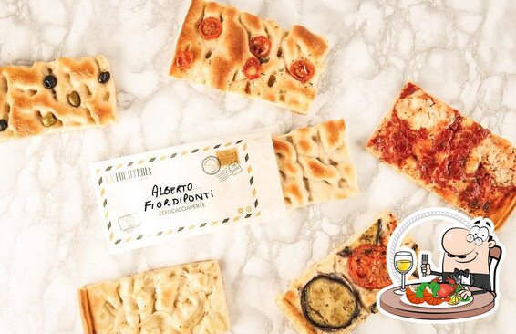 La Focacceria pizzeria, Milano, Corso Magenta - Menu e recensioni del ...