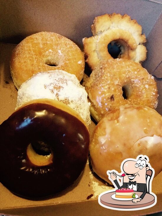 Rainbow Donuts, 1347 E McDowell Rd in Phoenix - Restaurant menu and reviews