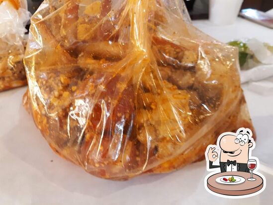 Menu at Hot Mariscos restaurant, Huntington Park