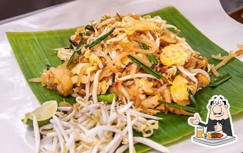 Sawasdee Ratchawat restaurant, Thailand, 955 11 Thanon Nakhon Chaisi Rd ...