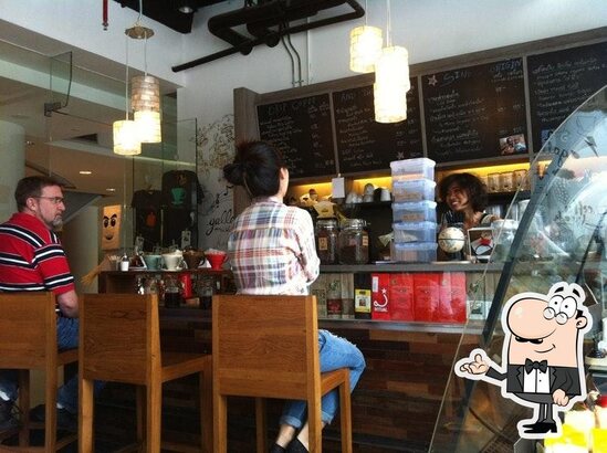 Gallery Drip Coffee cafe, Bangkok, อาคารหอศิลปวัฒนธรรมแห่งกรุงเทพมหานคร ...