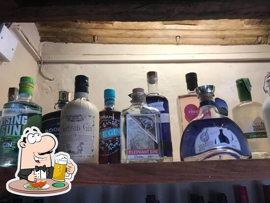 The Swan Inn Of Hoxne, Low St in Hoxne - Restaurant menu and reviews