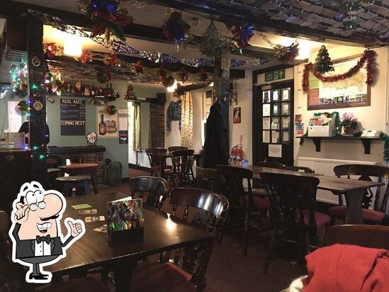 Menu at The Red Lion pub & bar, Llangynidr