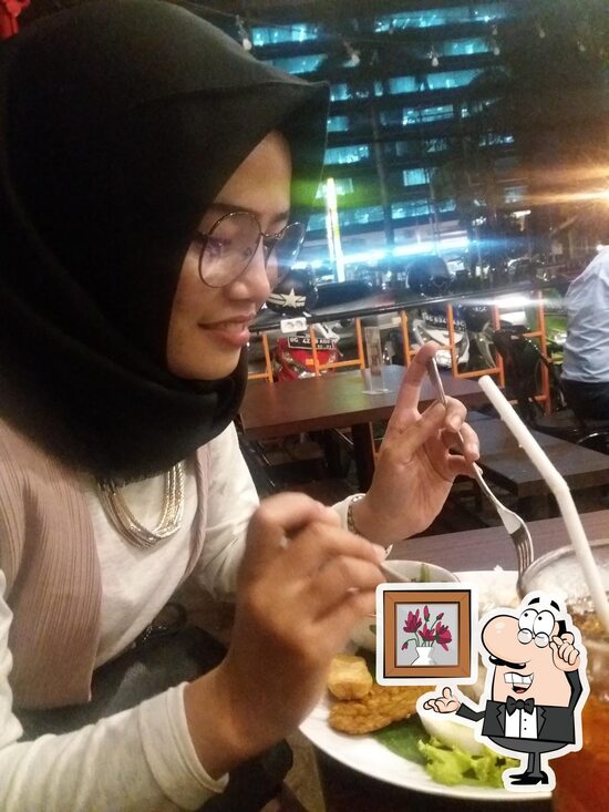 STAMPS Cafe, Palembang, Jl. Demang Lebar Daun - Restaurant reviews