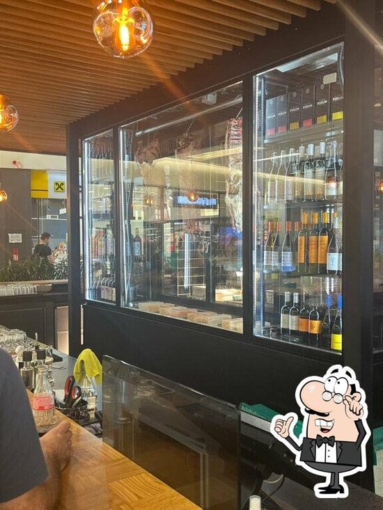 Mesara Morava Meat Concept Store Novi Merkator restaurant, Belgrad ...