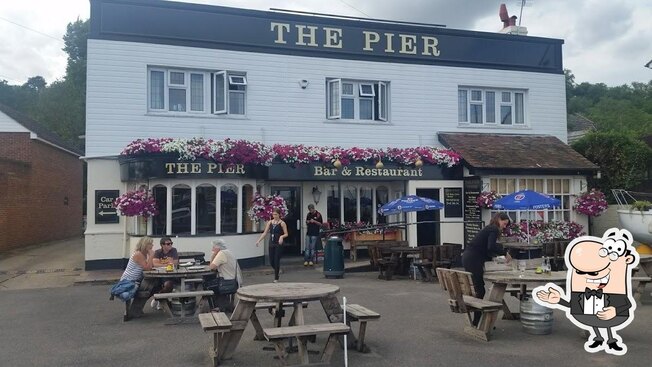 Menu at The Pier pub & bar, Rochester, Lower Upnor