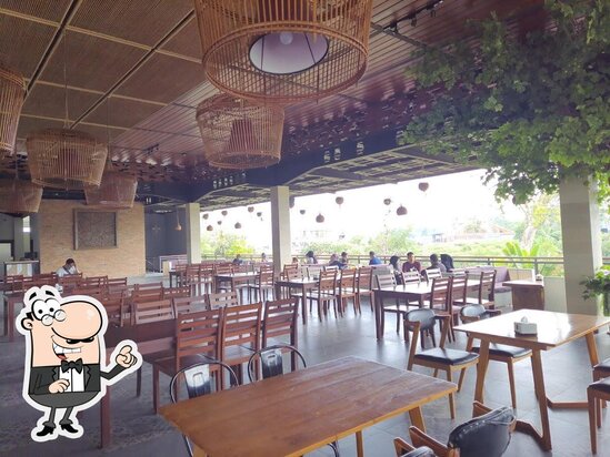 Janus Cafe Brawijaya, Batu - Opiniones del restaurante