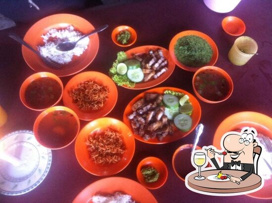 Menu at RM Danau Toba restaurant, Batam