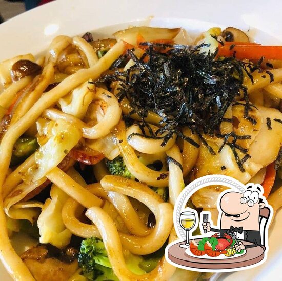 Sushi Mon, 3800 Glenwood Ave #100 in Raleigh - Restaurant menu and reviews