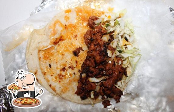 El Chinaco, 560 W 19th St in Costa Mesa - Restaurant menu and reviews