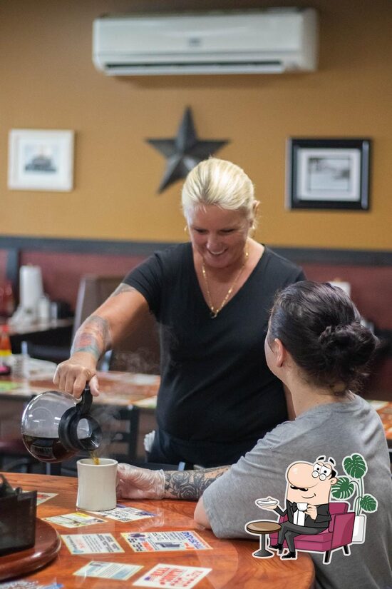 Pot Luck Cafe, Monroe - Restaurant menu, prices and reviews