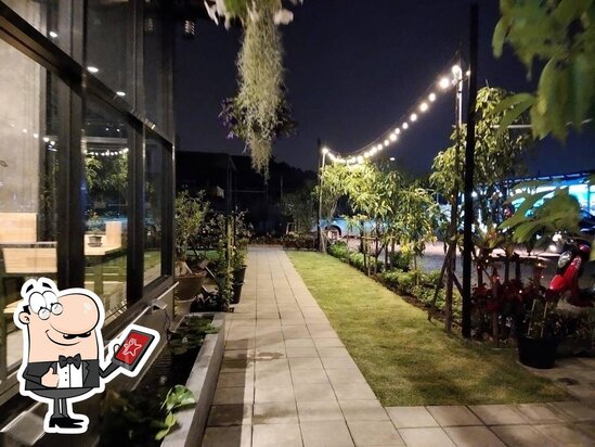 Mina Cafe, Bangkok - Restaurant reviews