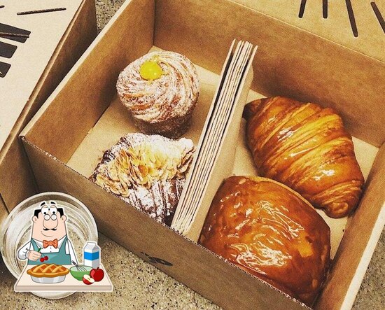 Lune Croissanterie Melbourne CBD, Shop 16/161 Collins St in Melbourne ...