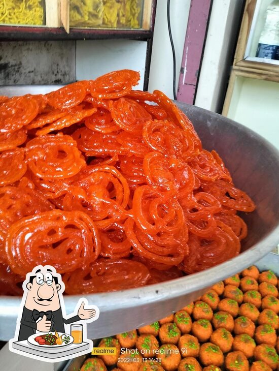 Gayatri Sweets, Solapur - Restaurant menu, prices and reviews