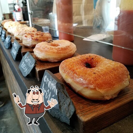Astro Doughnuts & Fried Chicken, 1308 G St NW in Washington ...