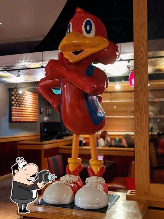 Red Robin Gourmet Burgers and Brews in Durham - Restaurant menu and reviews