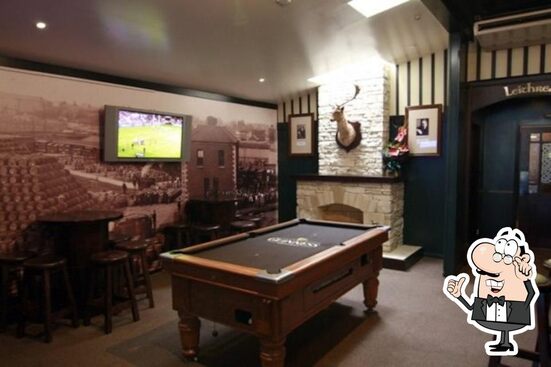 Shenanigans Irish Pub, Hamilton - Restaurant menu, prices and reviews