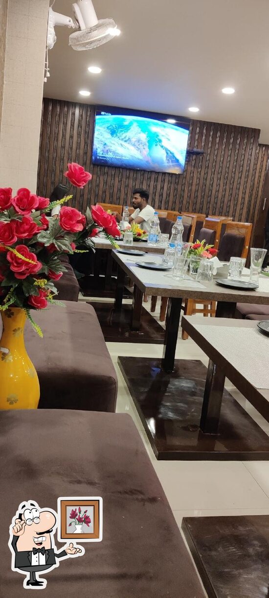 Punjabi Pind Restaurant, Lucknow - Restaurant menu, prices and reviews
