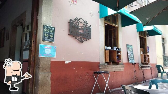 La Casona de las Rosas restaurant, Morelia, C. de Santiago Tapia 331 ...