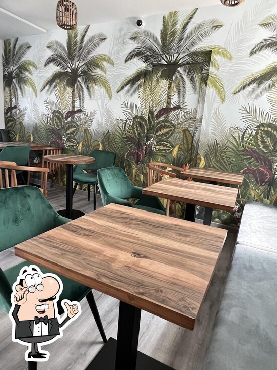 MOAI TROPICAL CAFÉ, Málaga - Restaurant menu, prices and reviews