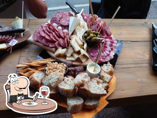 Menu at La Datch' by Dim pub & bar, La Clusaz